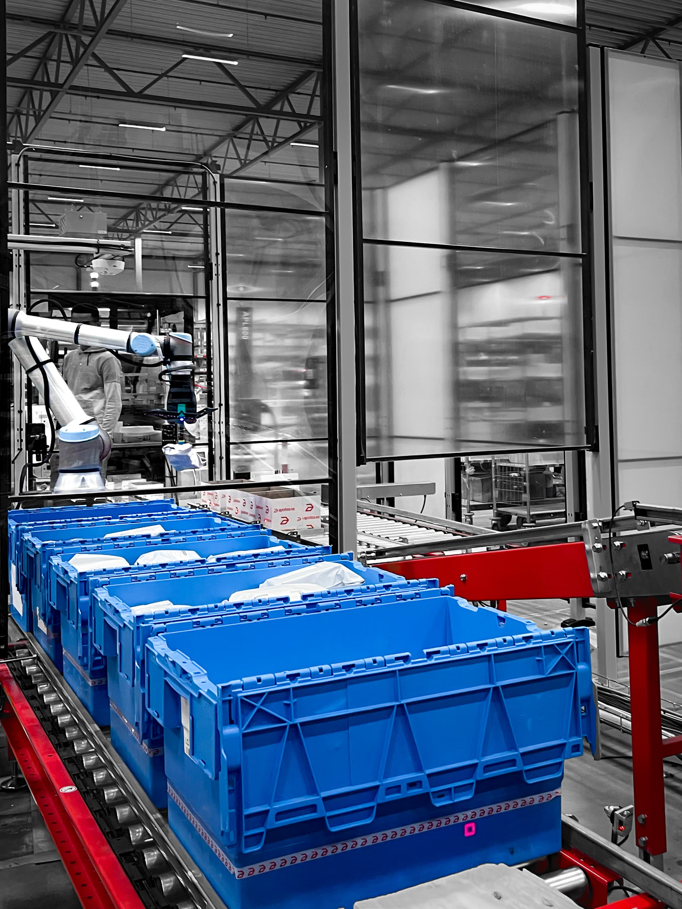 RightHand Robotics™ | Apotea Deploys RightPick™ 3 Item-Handling… RightHand Robotics™ | Apotea Deploys RightPick™ 3 Item-Handling…