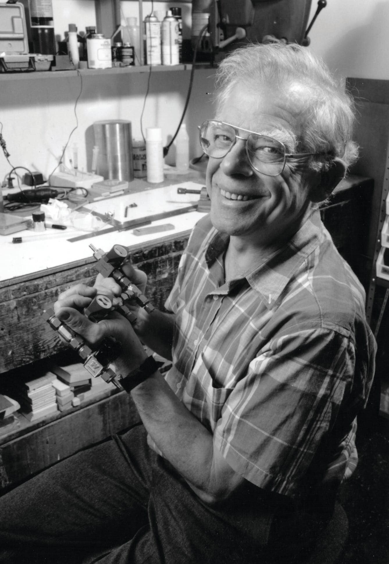 Dartmouth Engineering | In Memoriam: Robert C. Dean Jr. Dartmouth Engineering | In Memoriam: Robert C. Dean Jr.